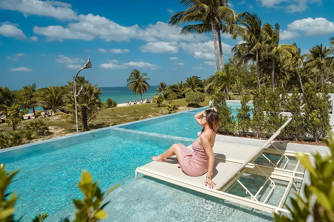 Seaview Infinity Pool 2-bedroom Duplex Suite in Phuket